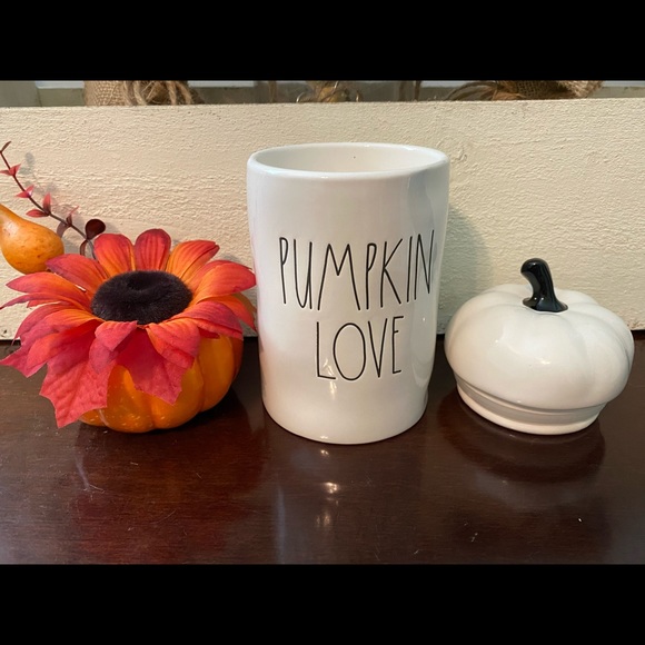 Rae Dunn | Accents | Rae Dunn Fall Pumpkin Love Candle | Poshmark